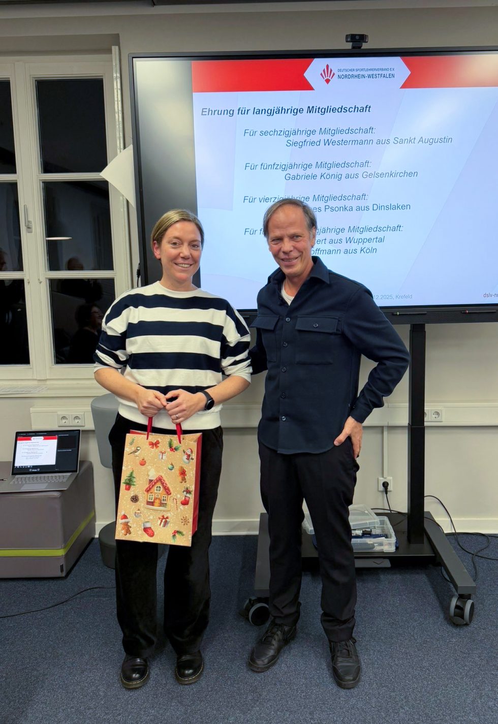 Verabschiedung von DSLV NRW Präsidentin Jun.-Prof. Dr. Anne Roth | DSLV
